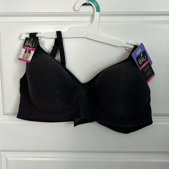 Bali | Intimates & Sleepwear | Selling New Bali Comfort Size 4 B Bra ...